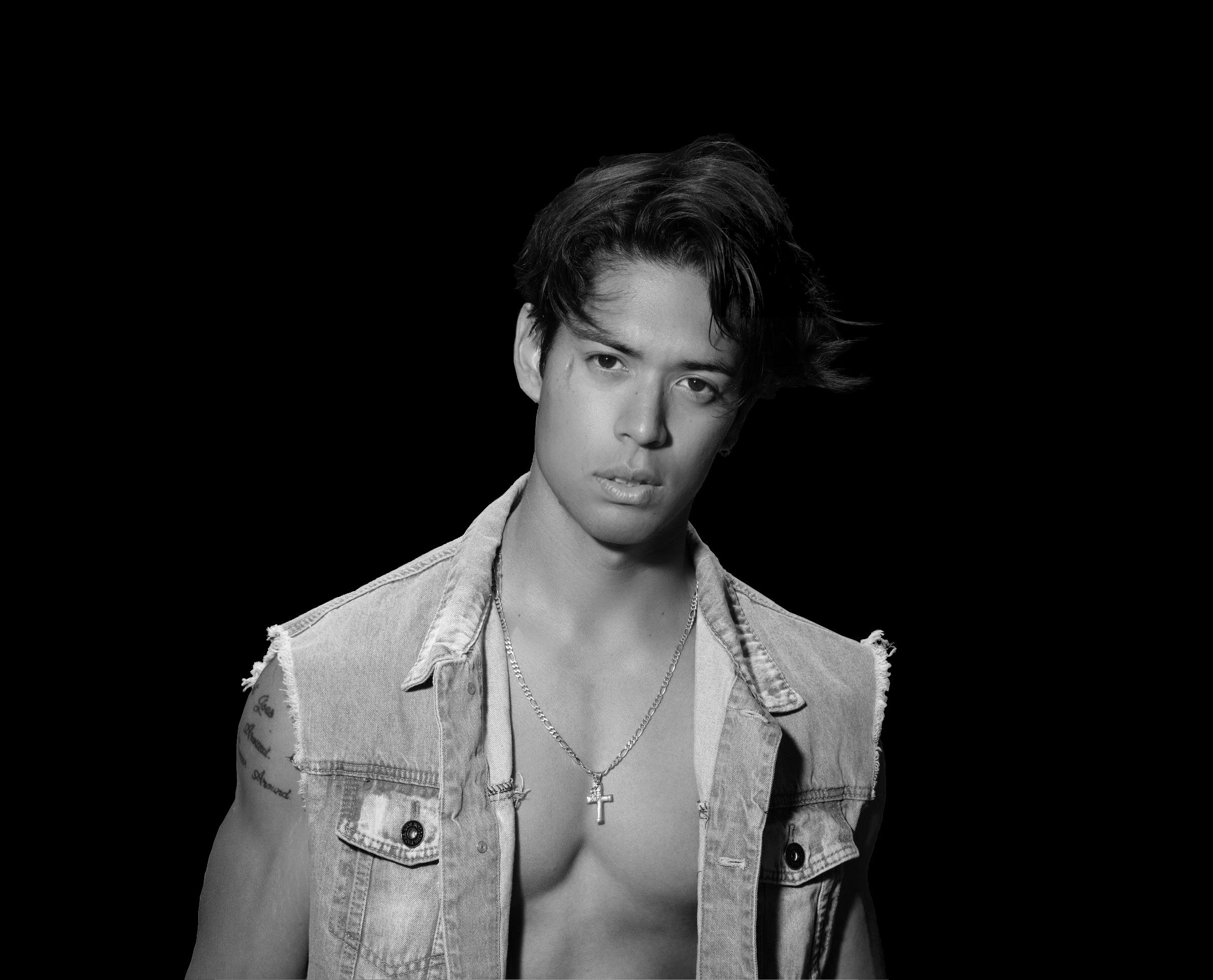 CÉSAR TORRES - Ana Mills