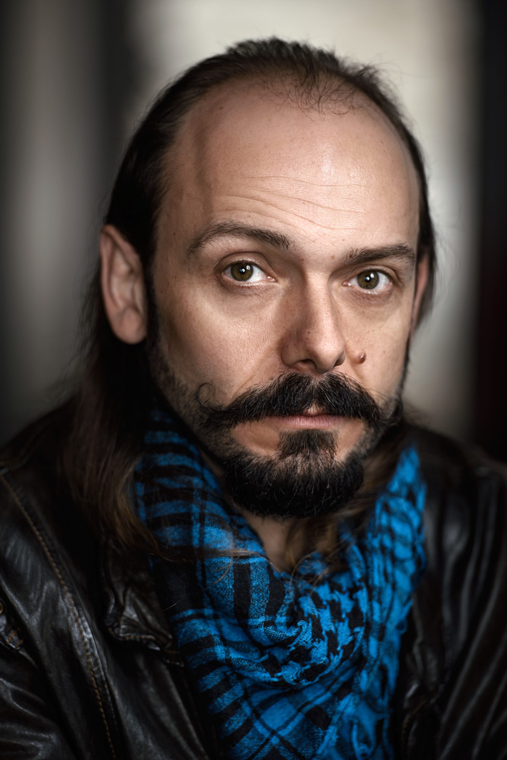 ANDREW LAUGHTON - Ana Mills