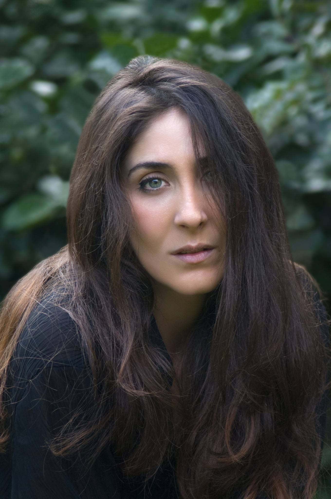 LAURA CANDELA – Ana Mills